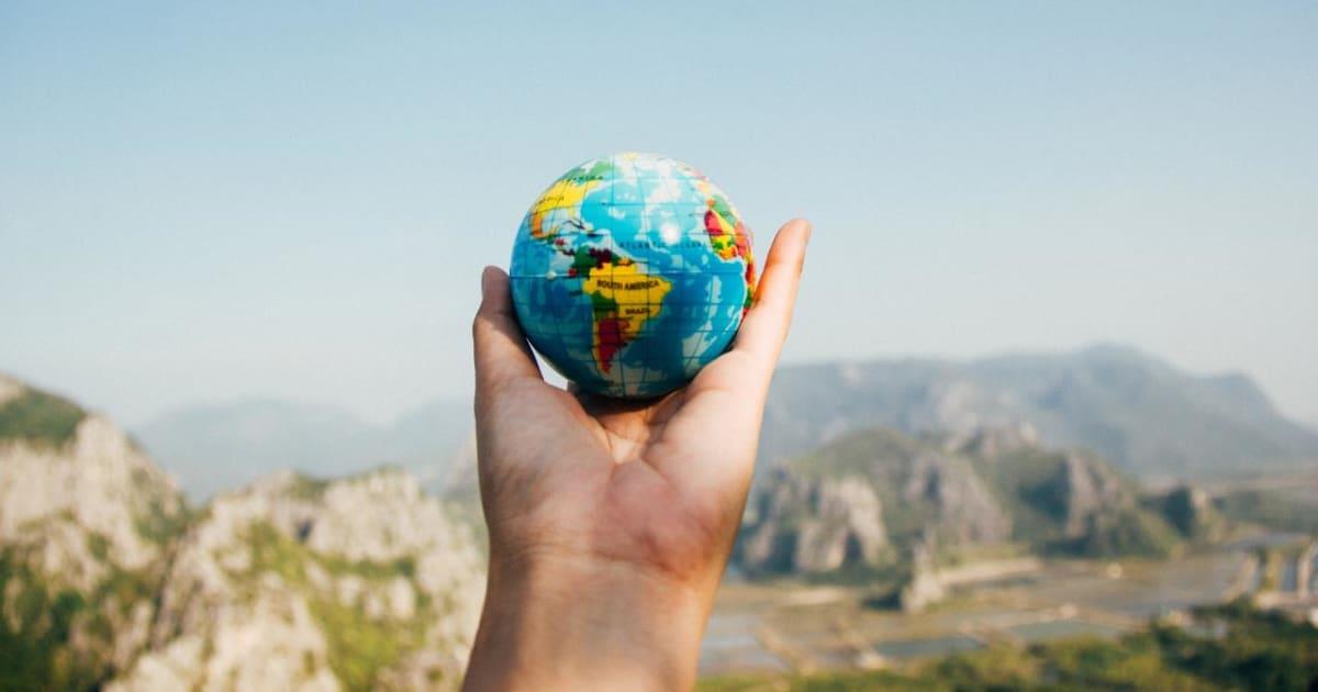 Around the world in prayer